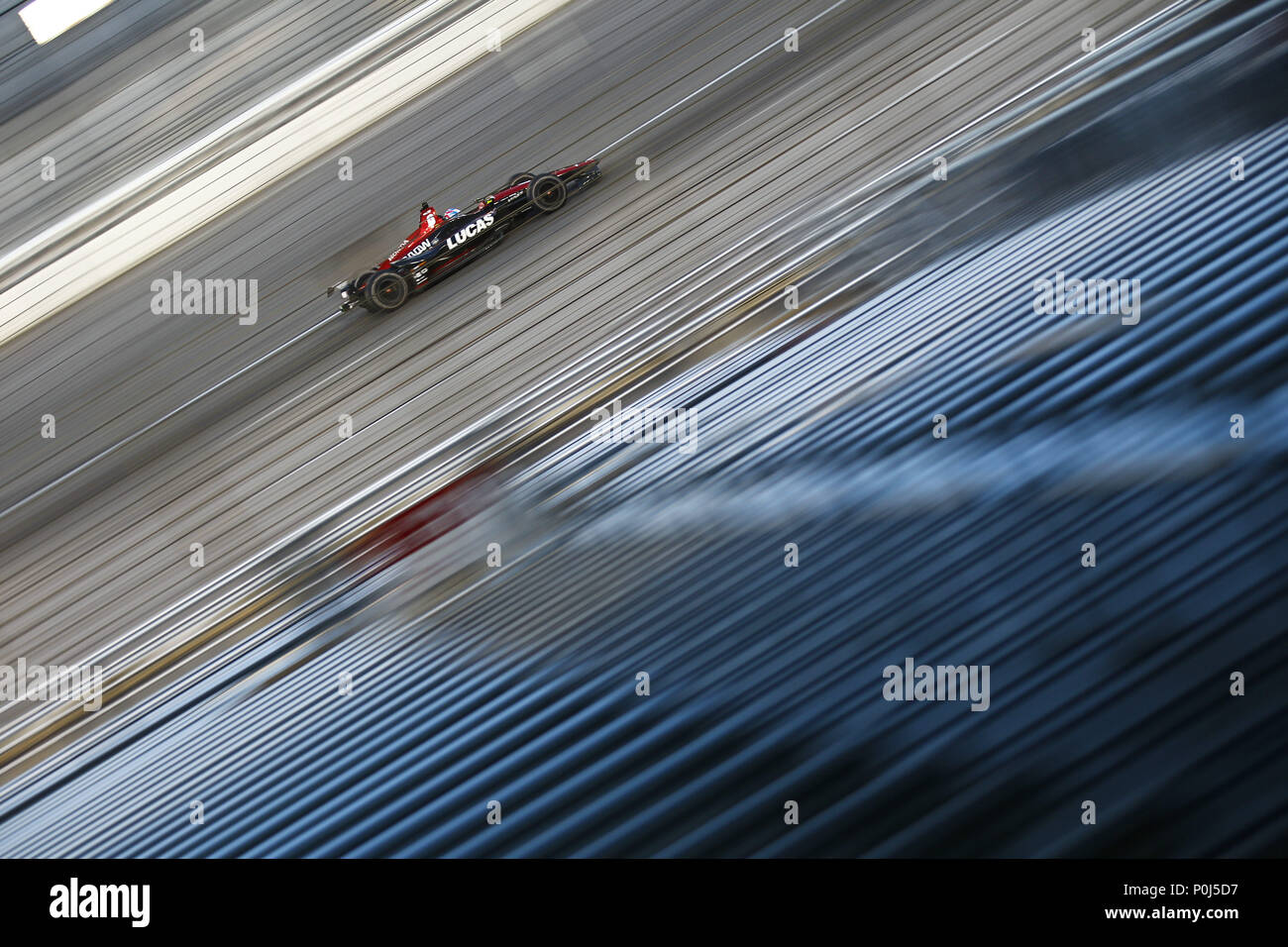 R oil motor hi-res stock photography and images - Alamy