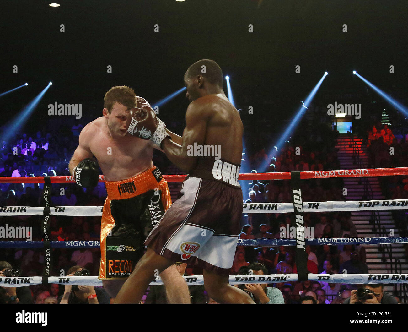 Las Vegas, Nevada, USA. 9th June, 2018. Undisputed Junior welterweight ...