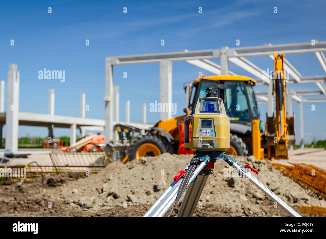 Total center device with laser for leveling other devices to level ...