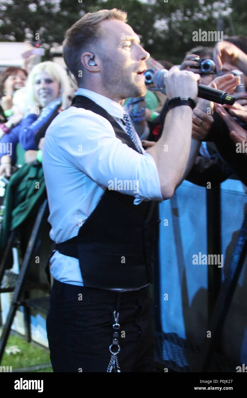WIGAN,UK, RONAN KEATING @ HAIGH HALL CREDIT IAN FAIRBROTHER/ALAMY STOCK ...