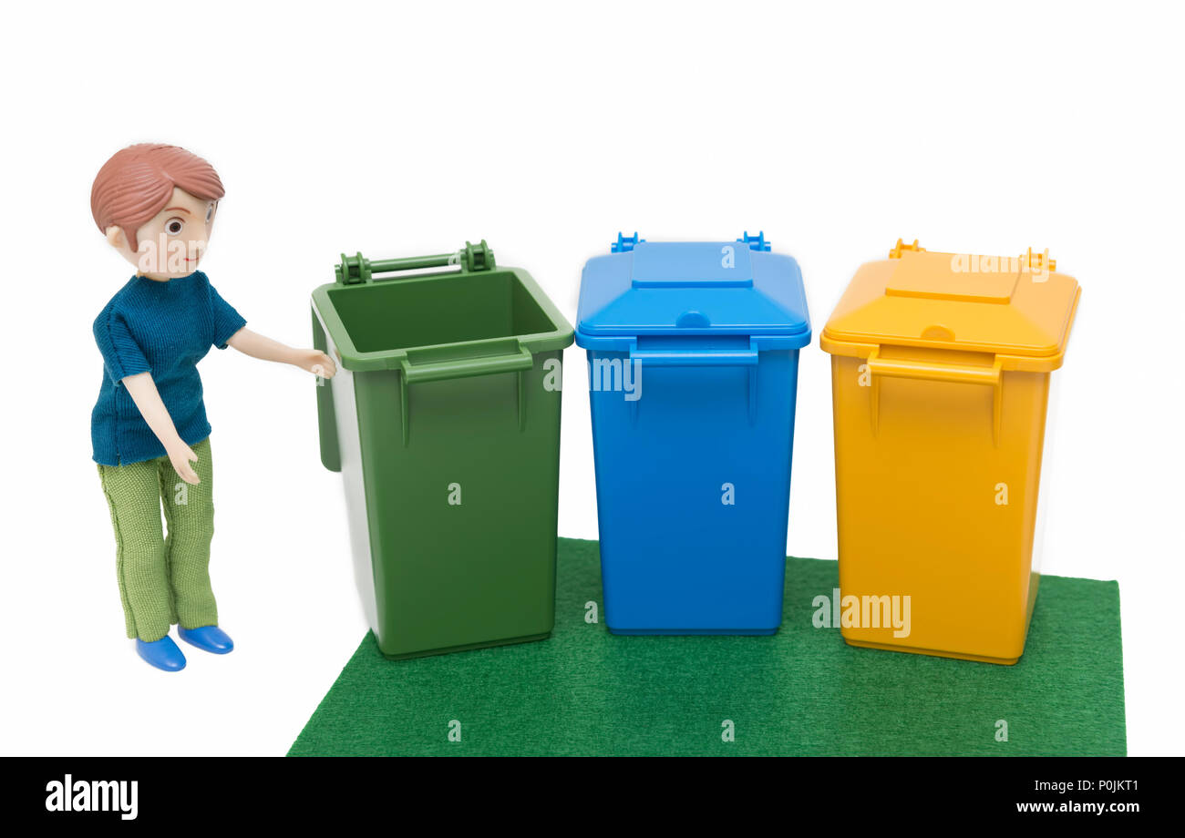 Putting rubbish bin out hi-res stock photography and images - Alamy
