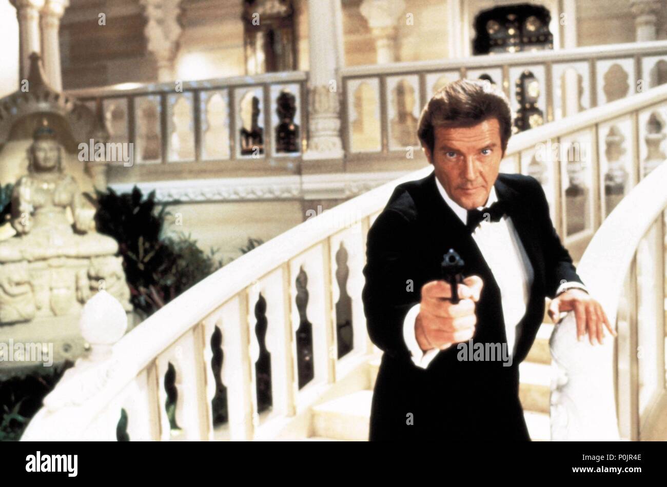 Octopussy Roger Moore 1983 James Bond High Resolution Stock Photography ...