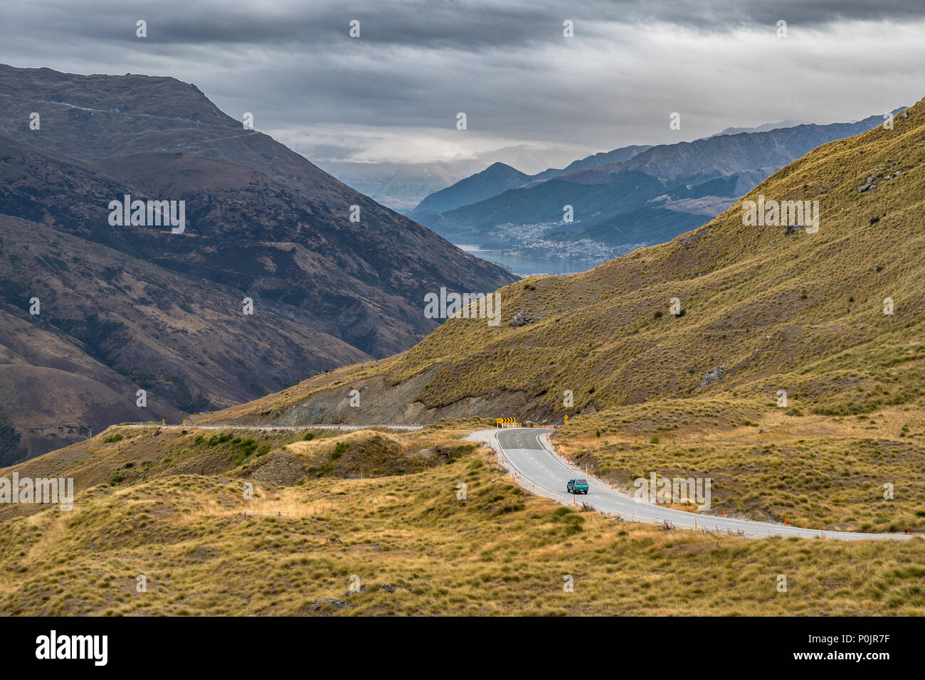 Crown range lookout hi-res stock photography and images - Alamy