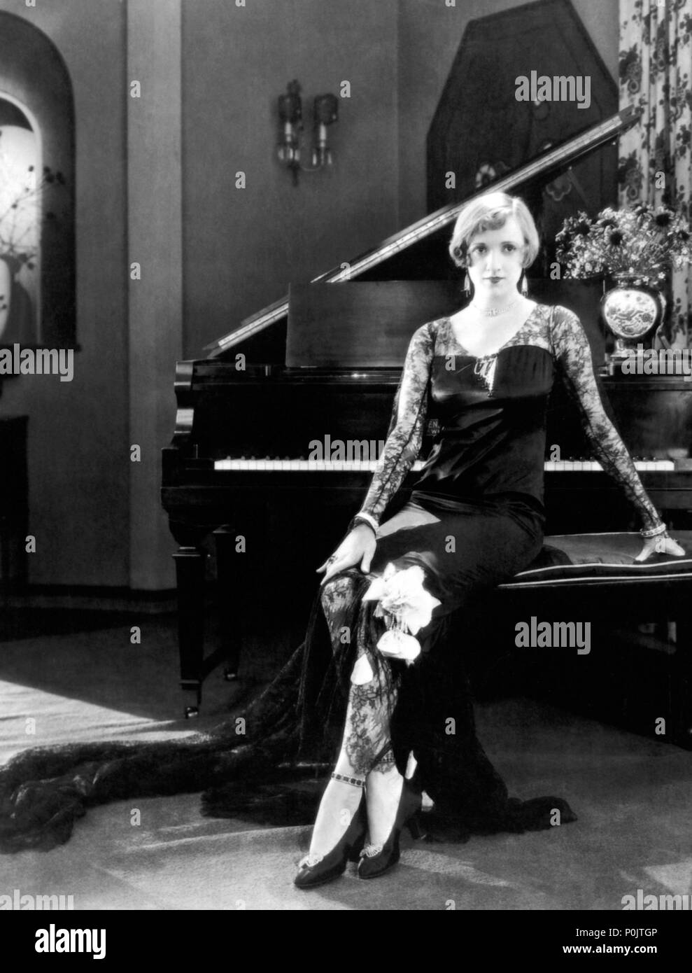 Constance talmadge hi-res stock photography and images - Alamy