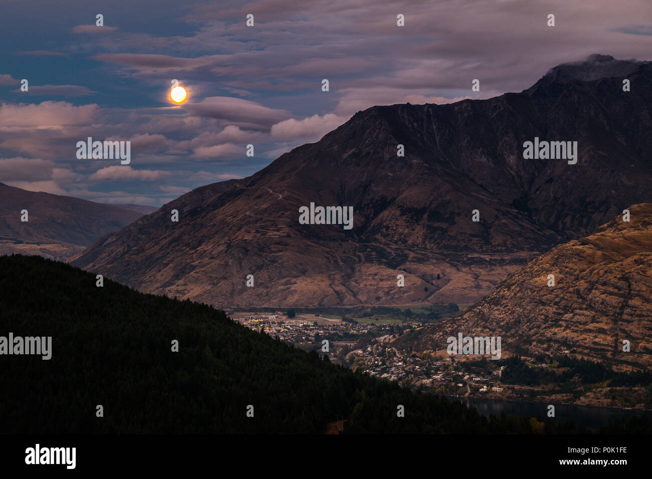 Cityscape of Queenstown and Lake Wakaitipu with The Remarkables in the ...