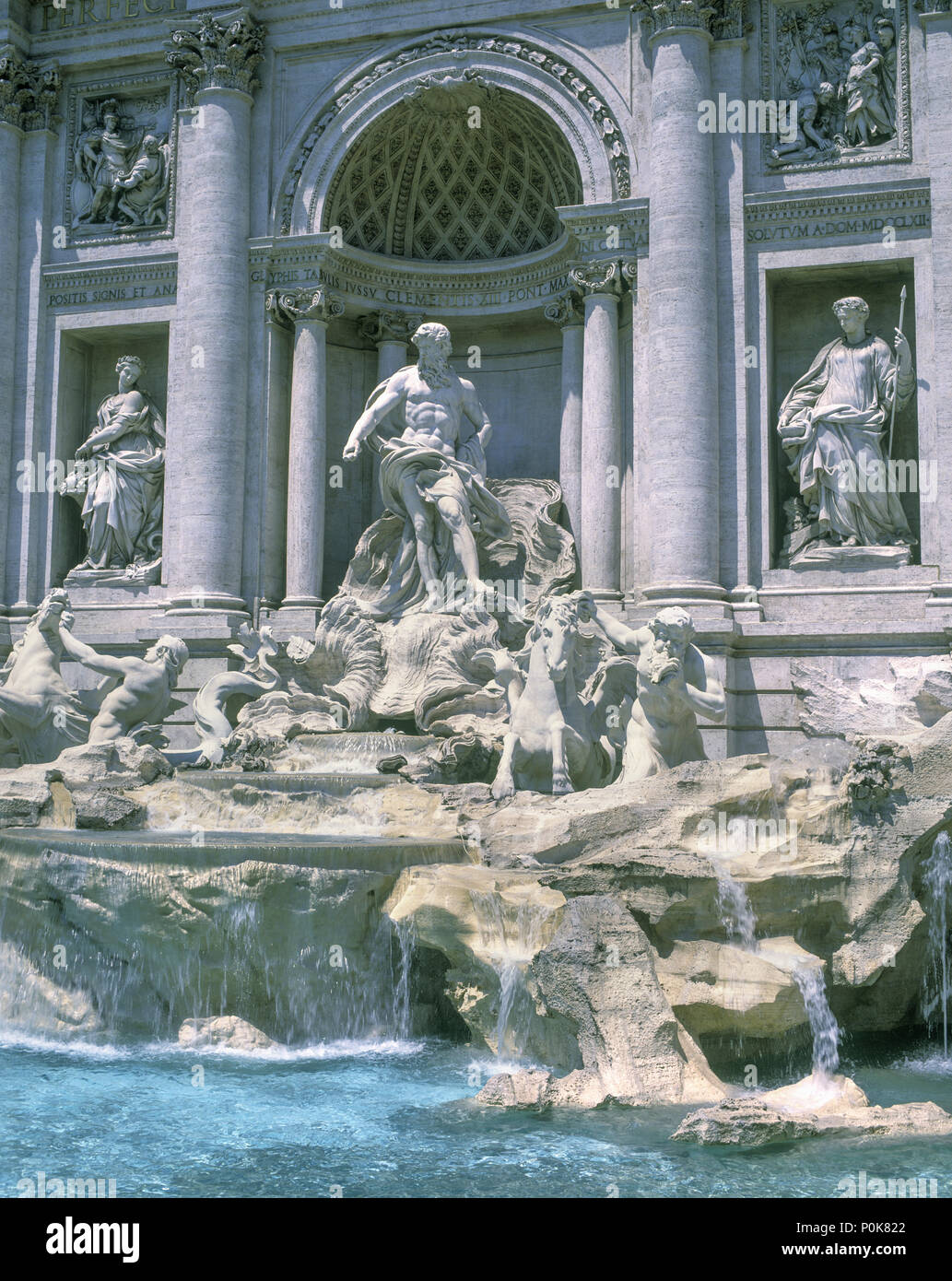 Trevi fountain images hi-res stock photography and images - Alamy