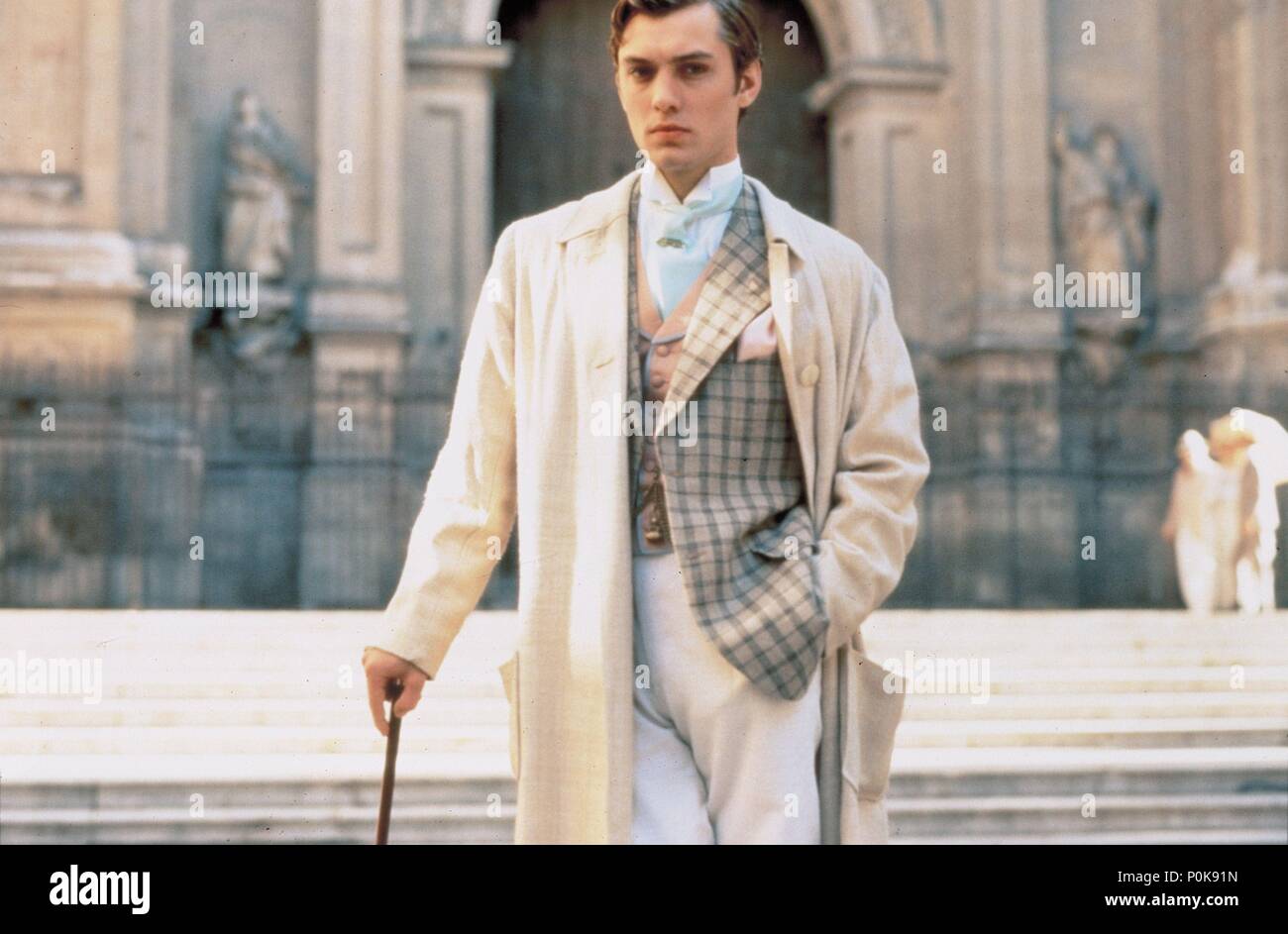 Wilde 1997 film still hi-res stock photography and images - Alamy