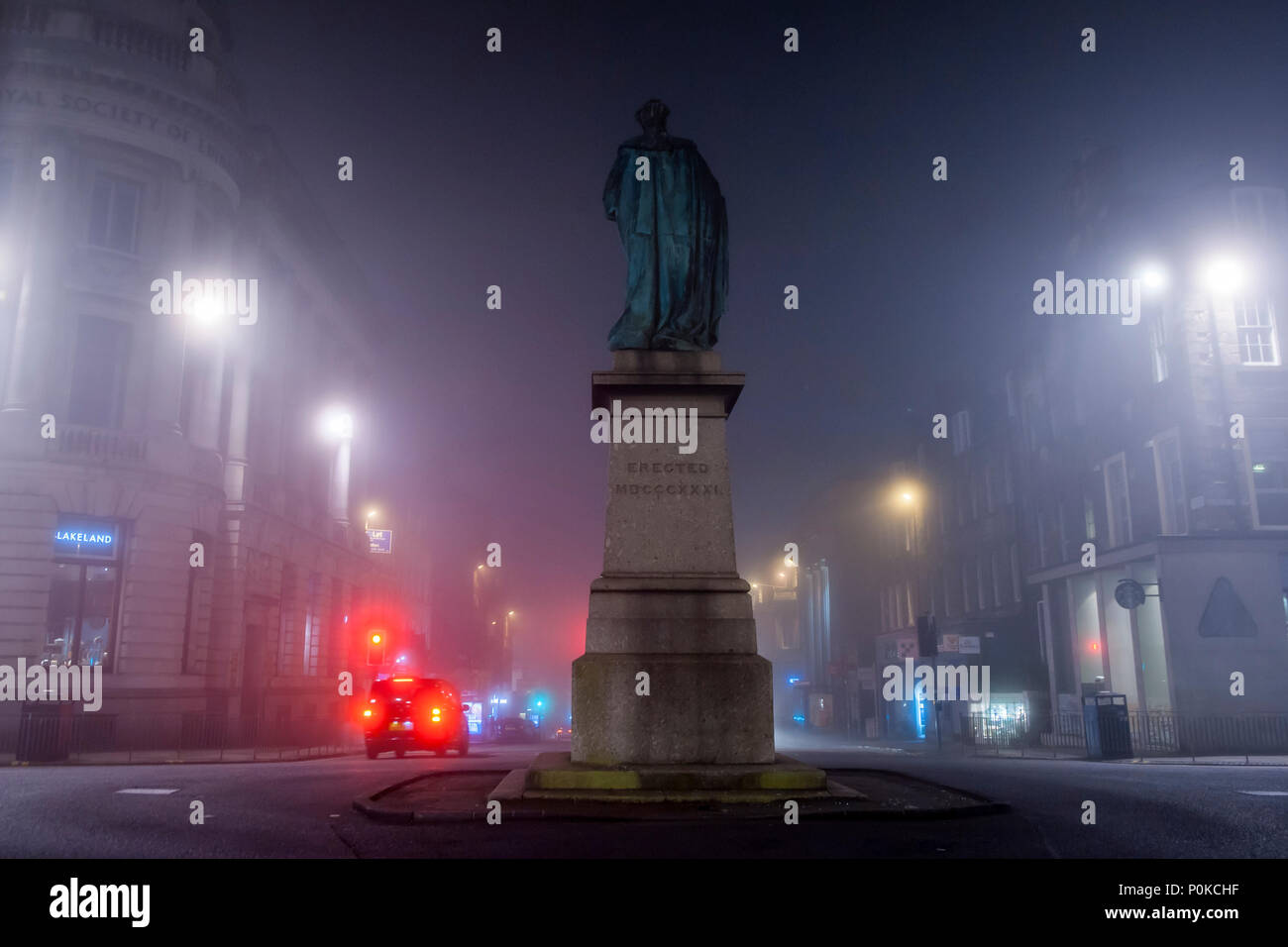 Statue of King George IV on George Street,in a thick fog in Edinburgh ...