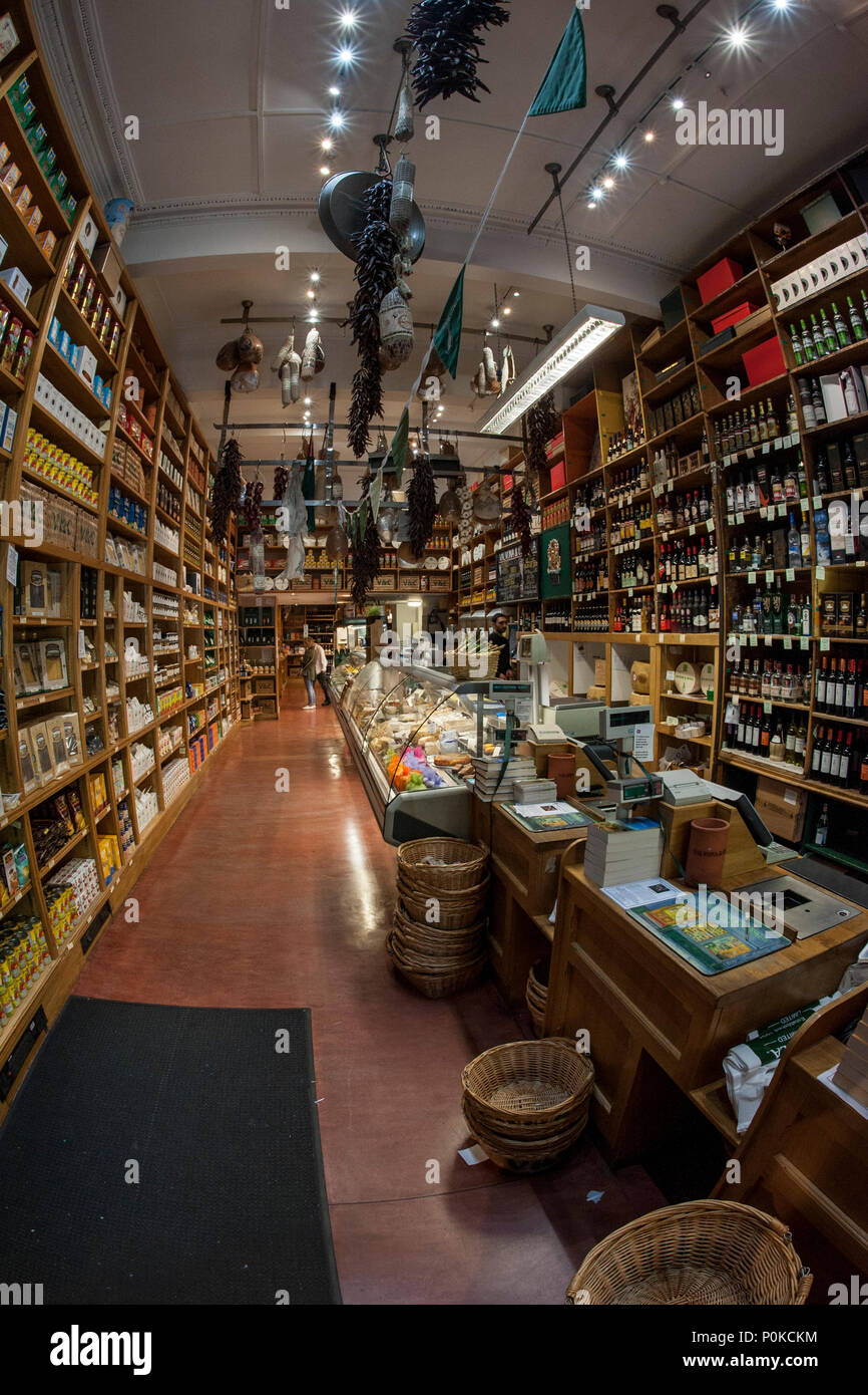 Italian delicatessen counter hi-res stock photography and images - Alamy