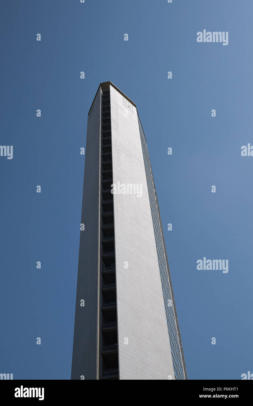 Pirellone design hi-res stock photography and images - Alamy