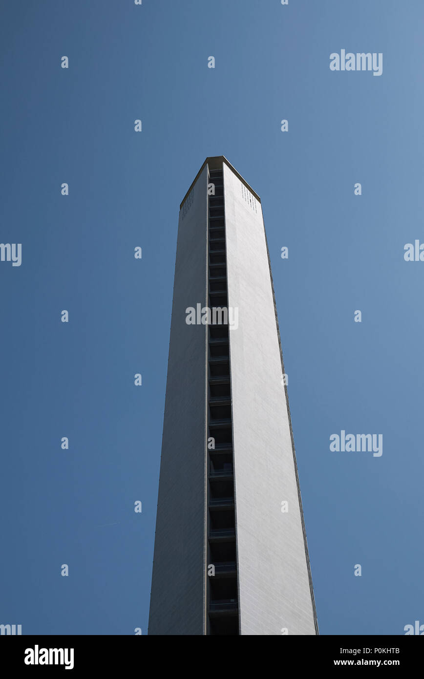 Pirellone design hi-res stock photography and images - Alamy