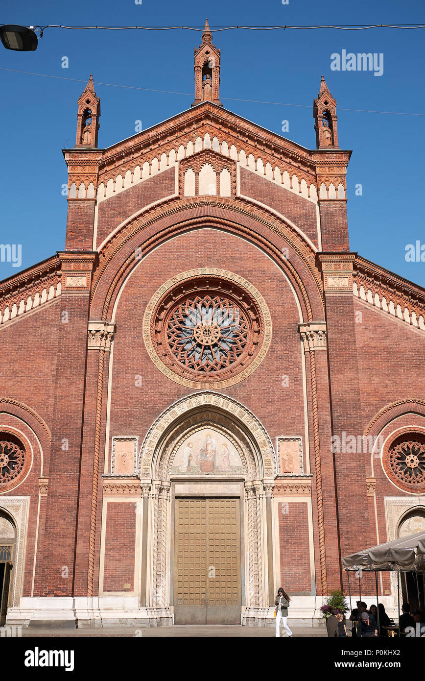 Santa maria del carmine milan hi-res stock photography and images - Alamy