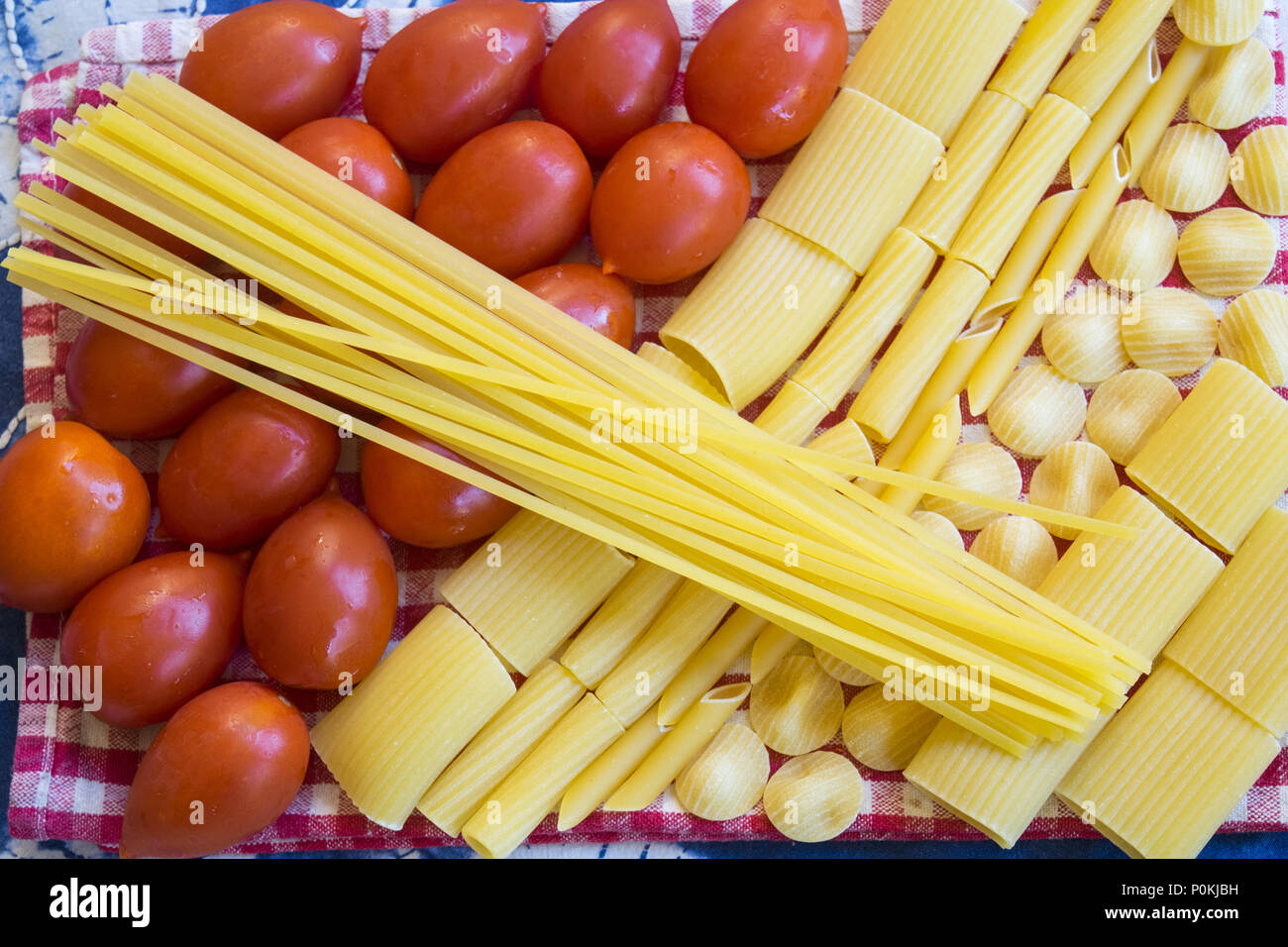 Assorted fresh pasta hi-res stock photography and images - Alamy