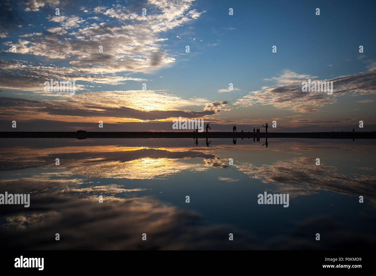 Carcavelos beach portugal hi-res stock photography and images - Alamy