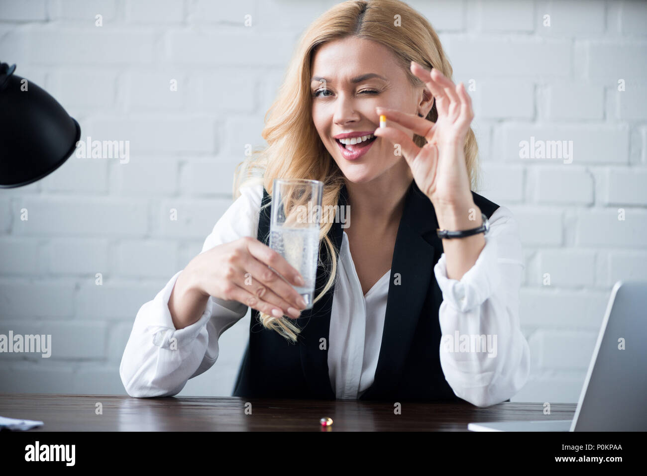 Winking glass hi-res stock photography and images - Alamy