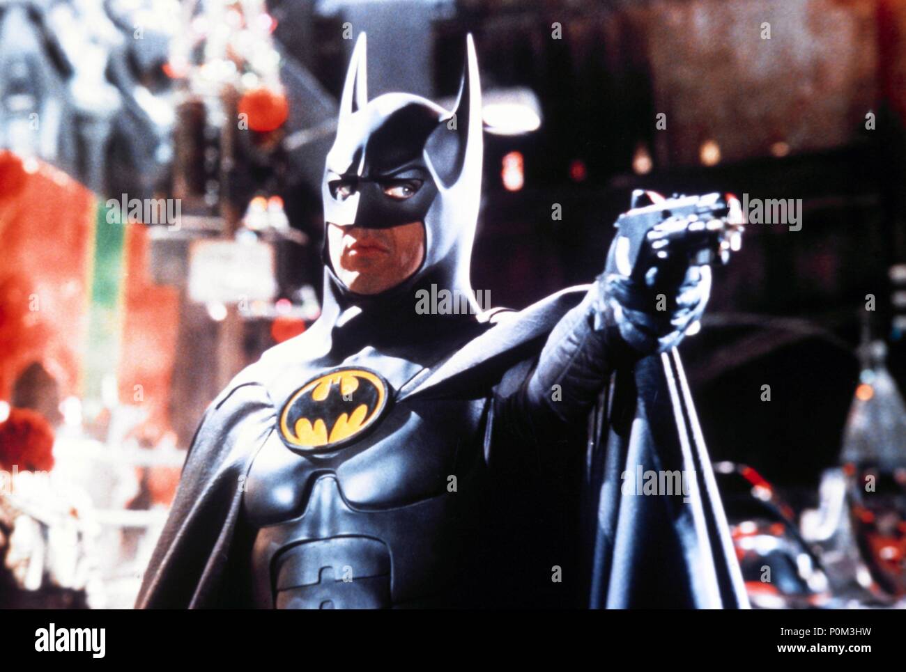 Tim burton batman returns 1992 hi-res stock photography and images - Alamy