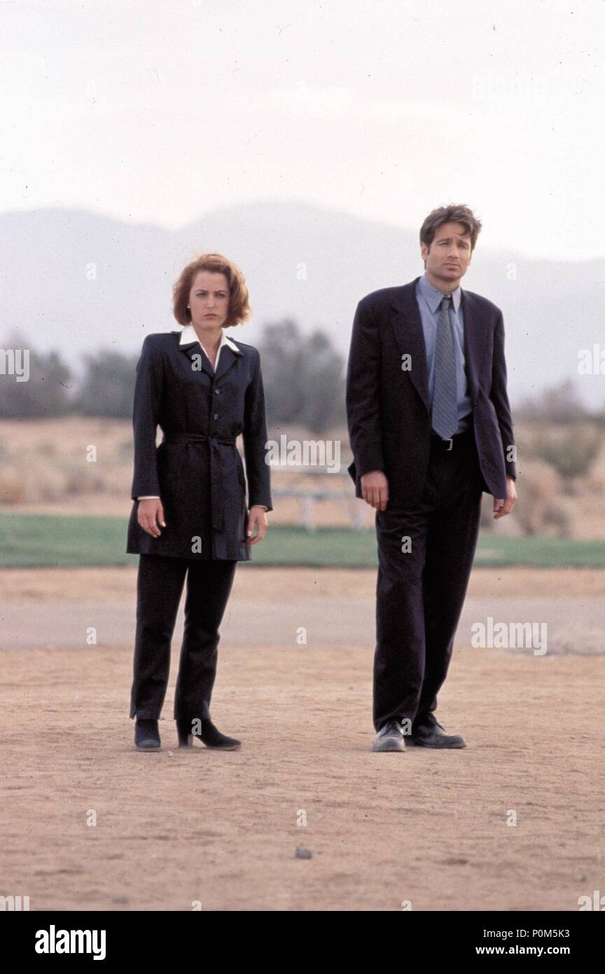 X files 1998 hi-res stock photography and images - Alamy