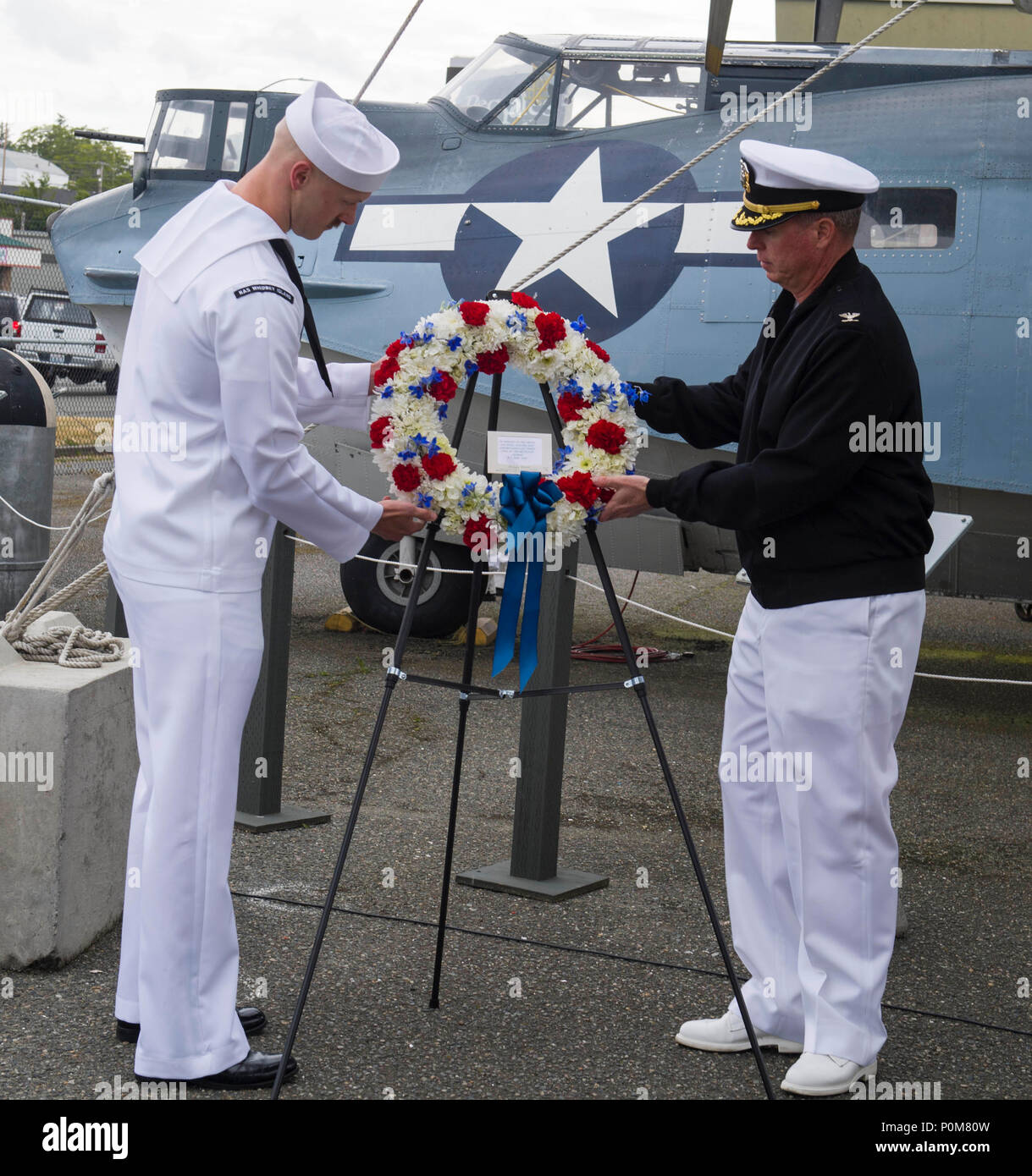 180605-N-KH214-0033 OAK HARBOR, Wash. (June 5, 2018) Capt. Geoffrey ...