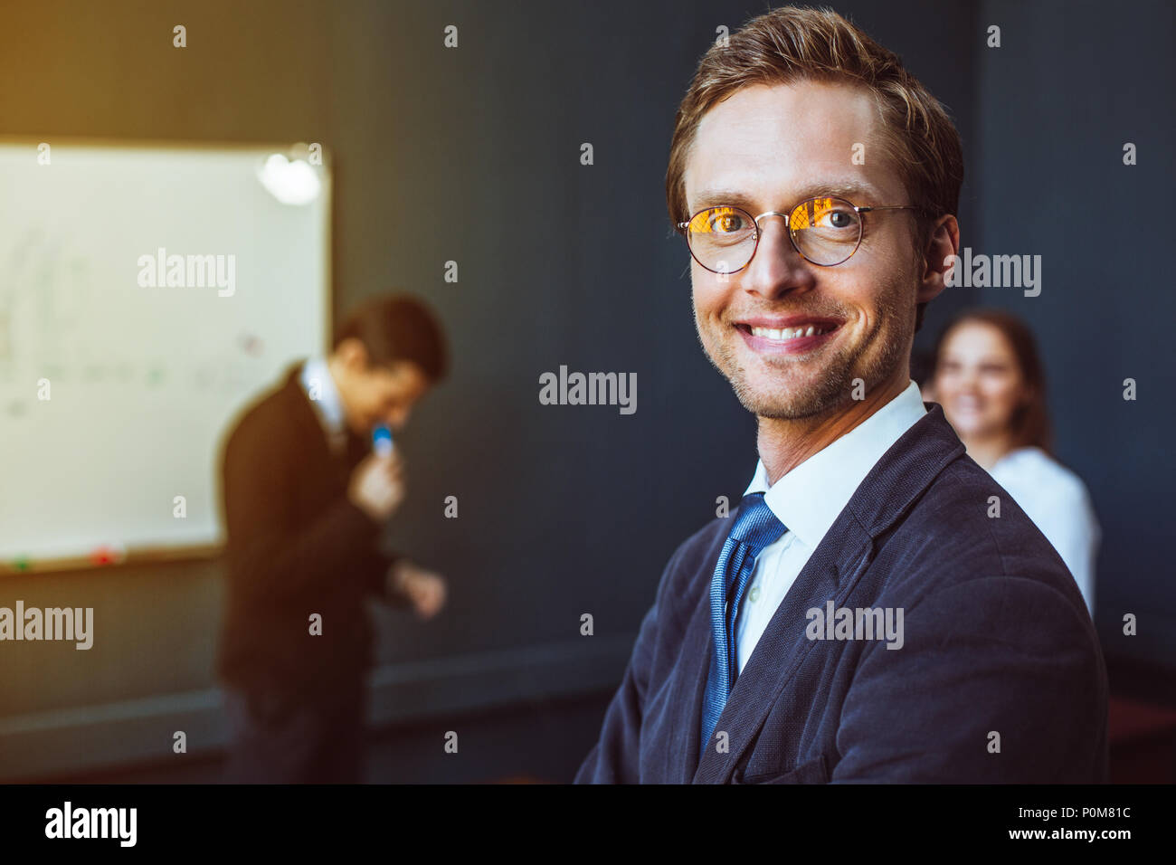 Smartly dressed model hi-res stock photography and images - Alamy