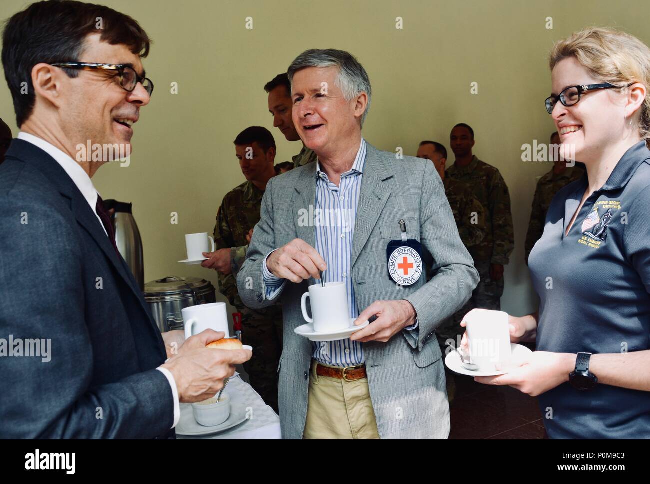 Peter Vrooman, U.S. Ambassador to Rwanda, visits the Rwanda Military ...
