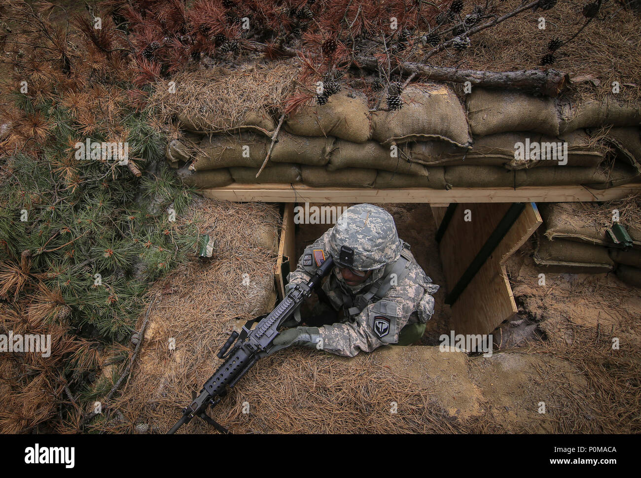Hasty fighting position hi-res stock photography and images - Alamy