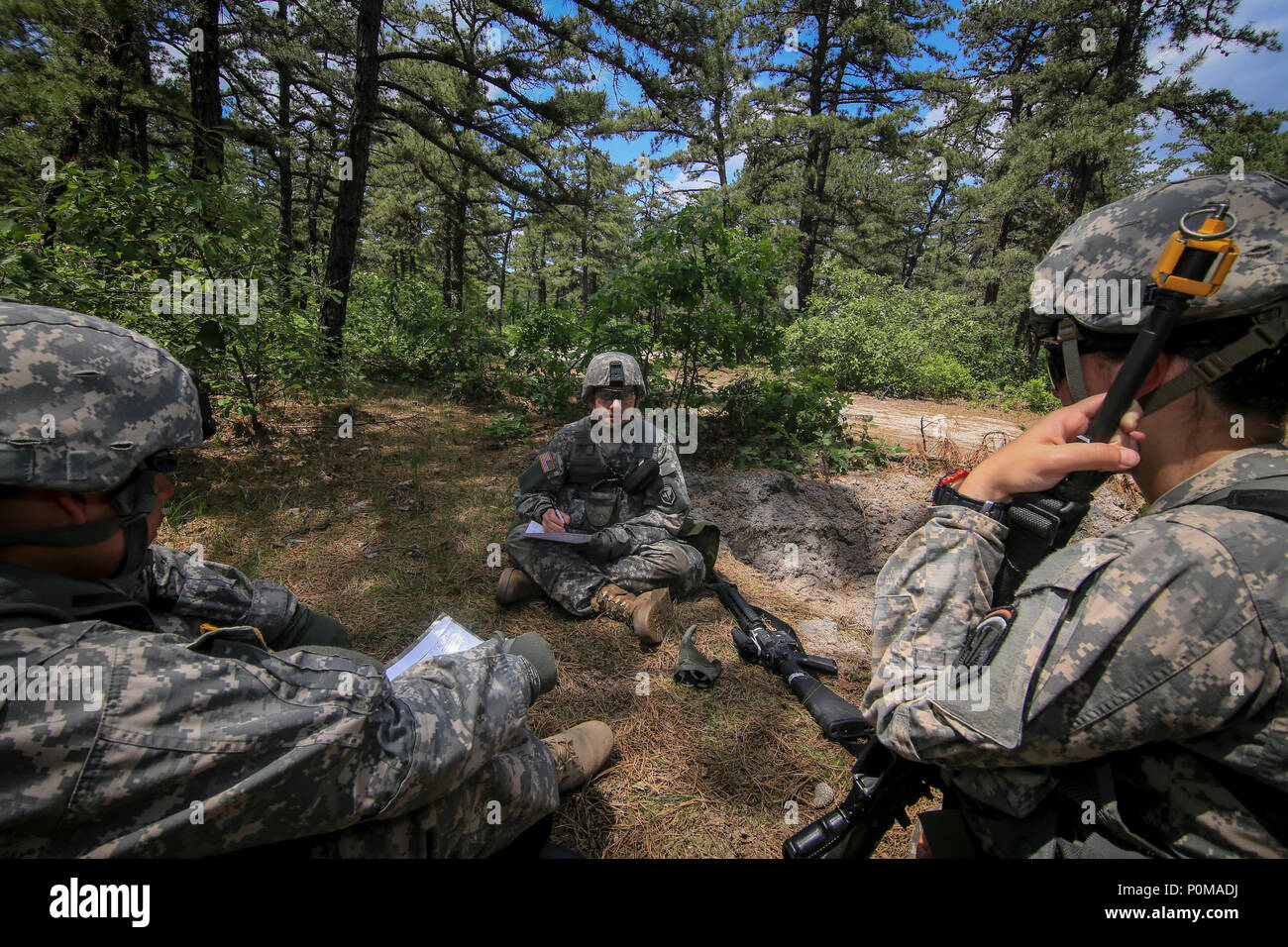 Hasty fighting position hi-res stock photography and images - Alamy