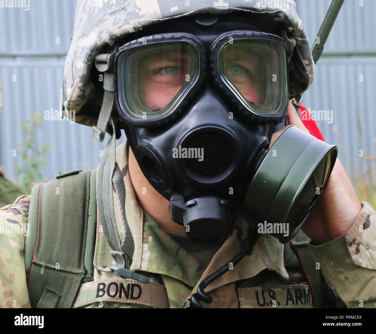 Cs Tear Gas Mask Suit