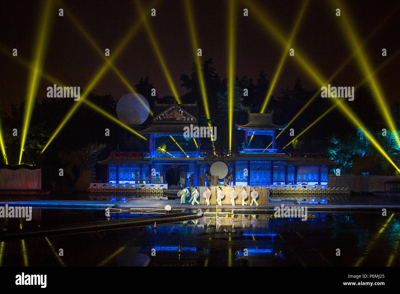 Yangzhou, Jiangsu, China. Evening Dance Show, "A Night of Flowers and ...