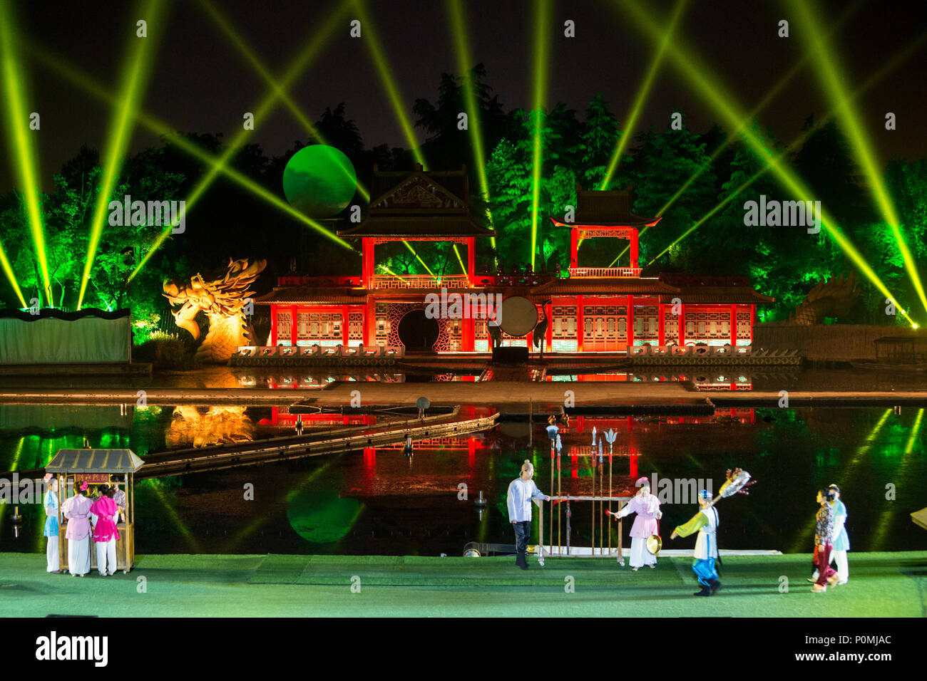 Yangzhou, Jiangsu, China. Evening Dance Show, "A Night of Flowers and ...