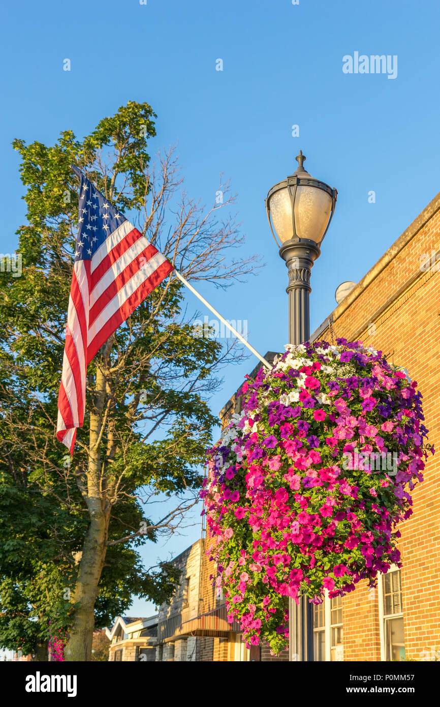 Anytown hi-res stock photography and images - Alamy
