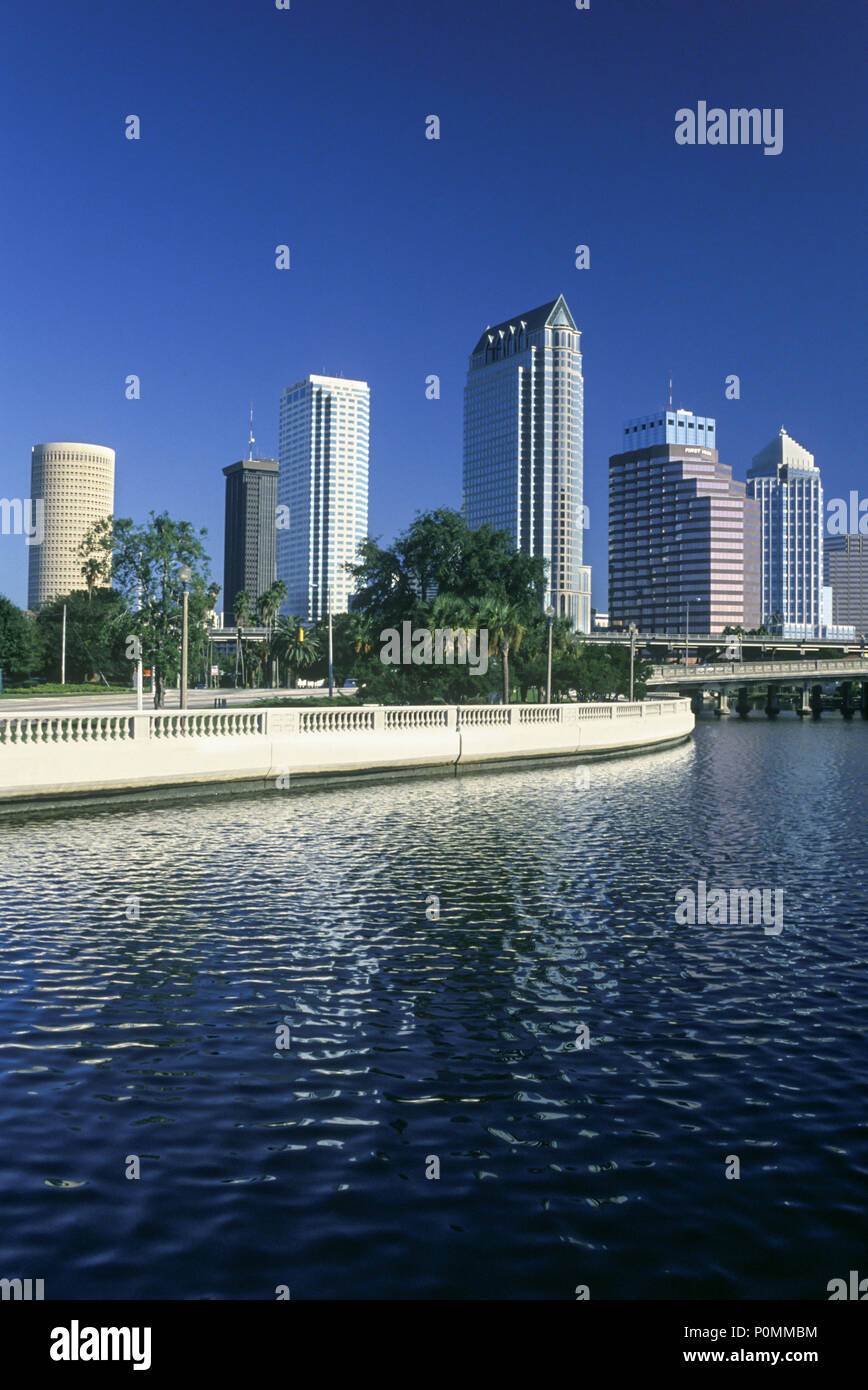 1995 HISTORICAL DOWNTOWN SKYLINE TAMPA FLORIDA USA Stock Photo - Alamy