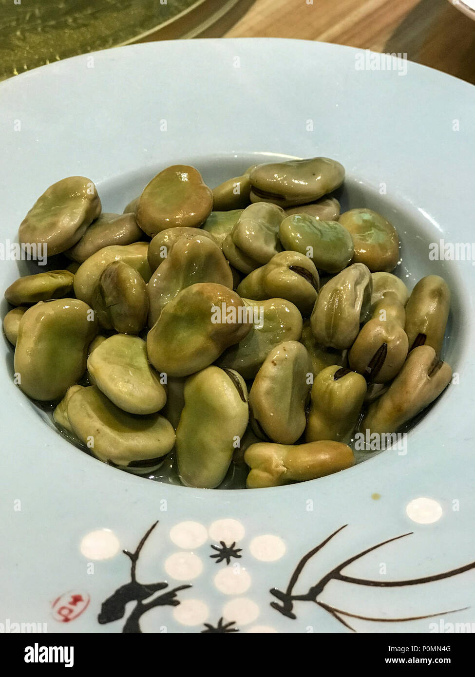 Broadbeans hi-res stock photography and images - Alamy