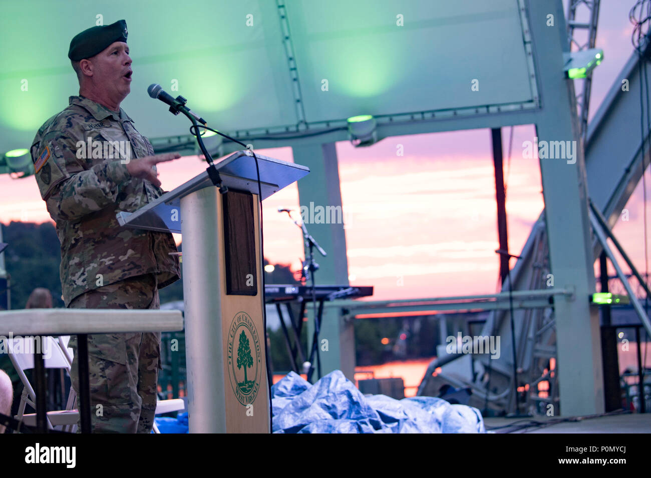 Maj gen james hoyer hi-res stock photography and images - Alamy