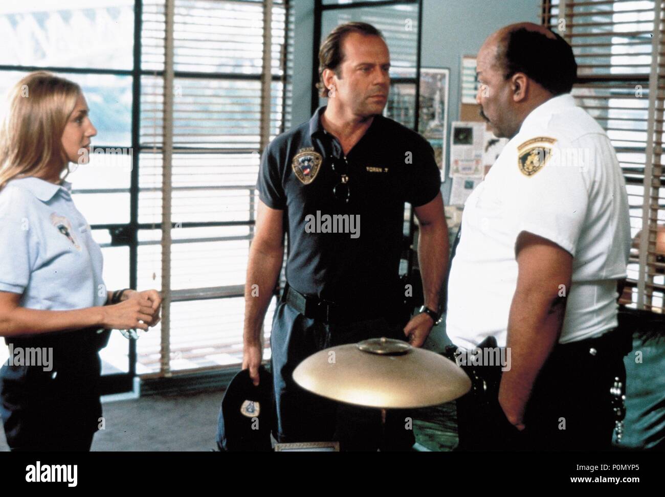 Bruce willis striking distance 1993 hi-res stock photography and images ...