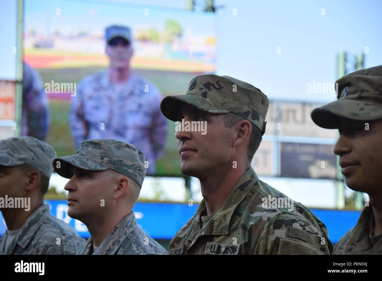 Members from the Nevada Air National Guard and Nevada National Guard ...