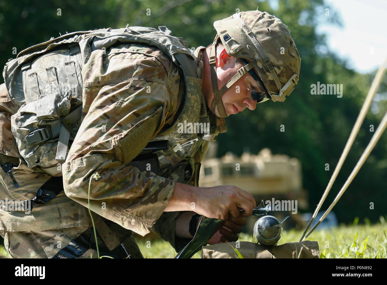 Staff Sgt. Edward Monczynski, an explosives ordnance disposal team ...
