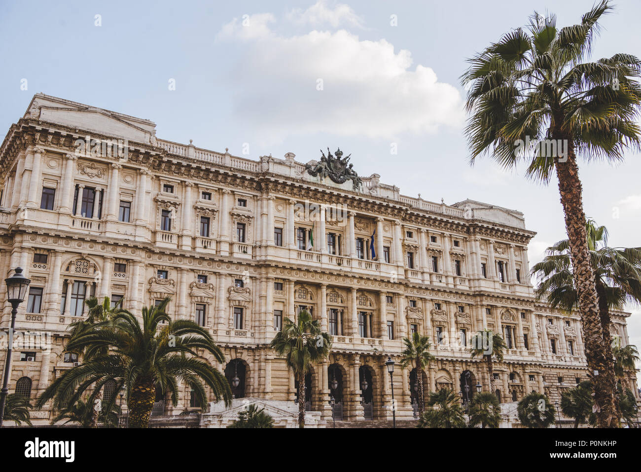 Court law ancient rome hi-res stock photography and images - Alamy