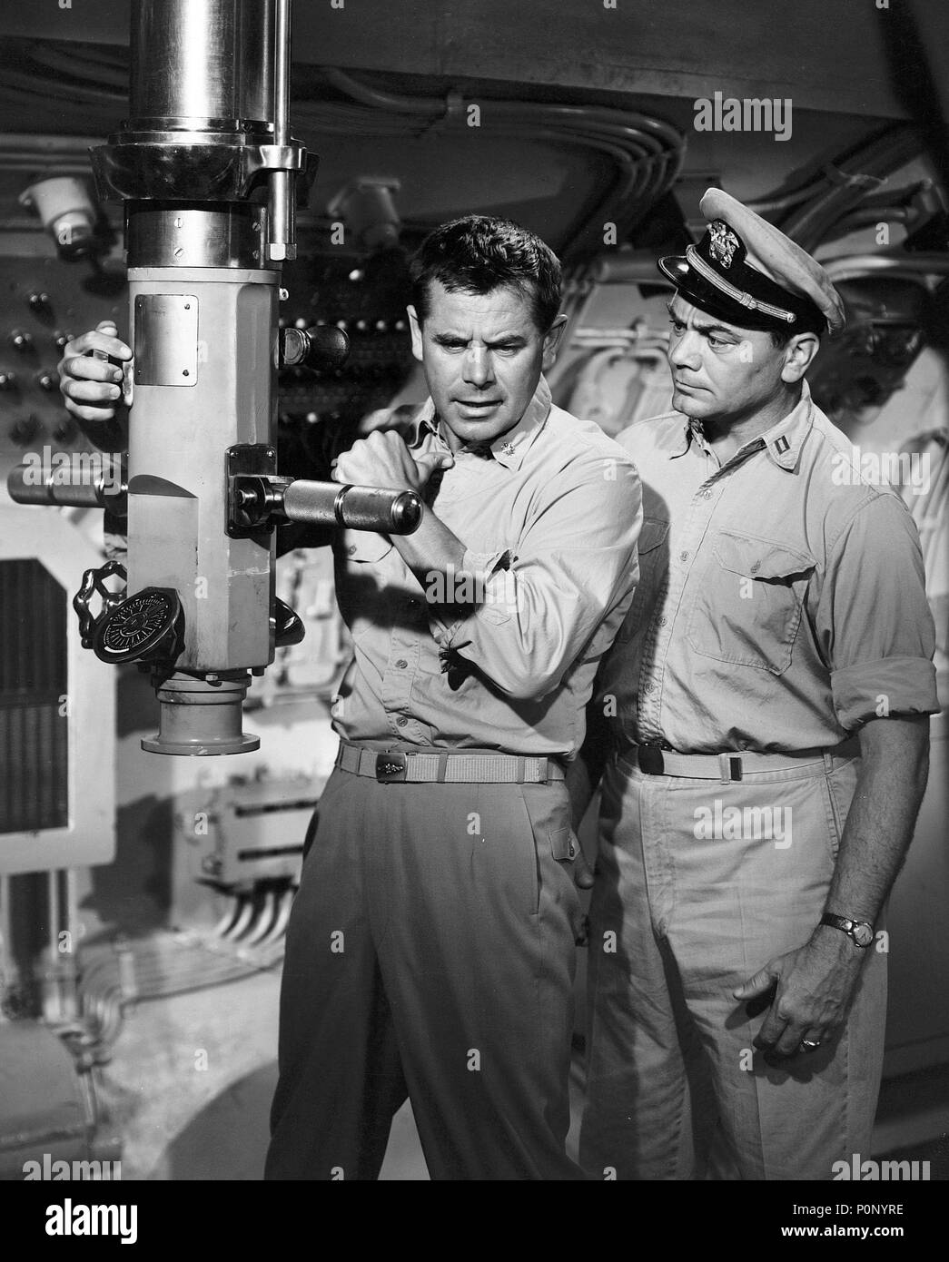Torpedo run 1958 ernest borgnine Black and White Stock Photos & Images ...
