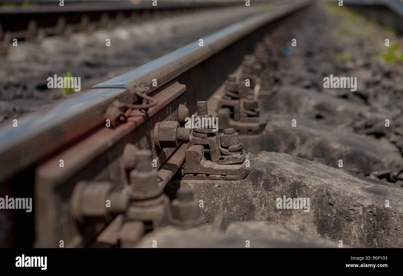 Railway sleeper nut bolt rust hi-res stock photography and images - Alamy