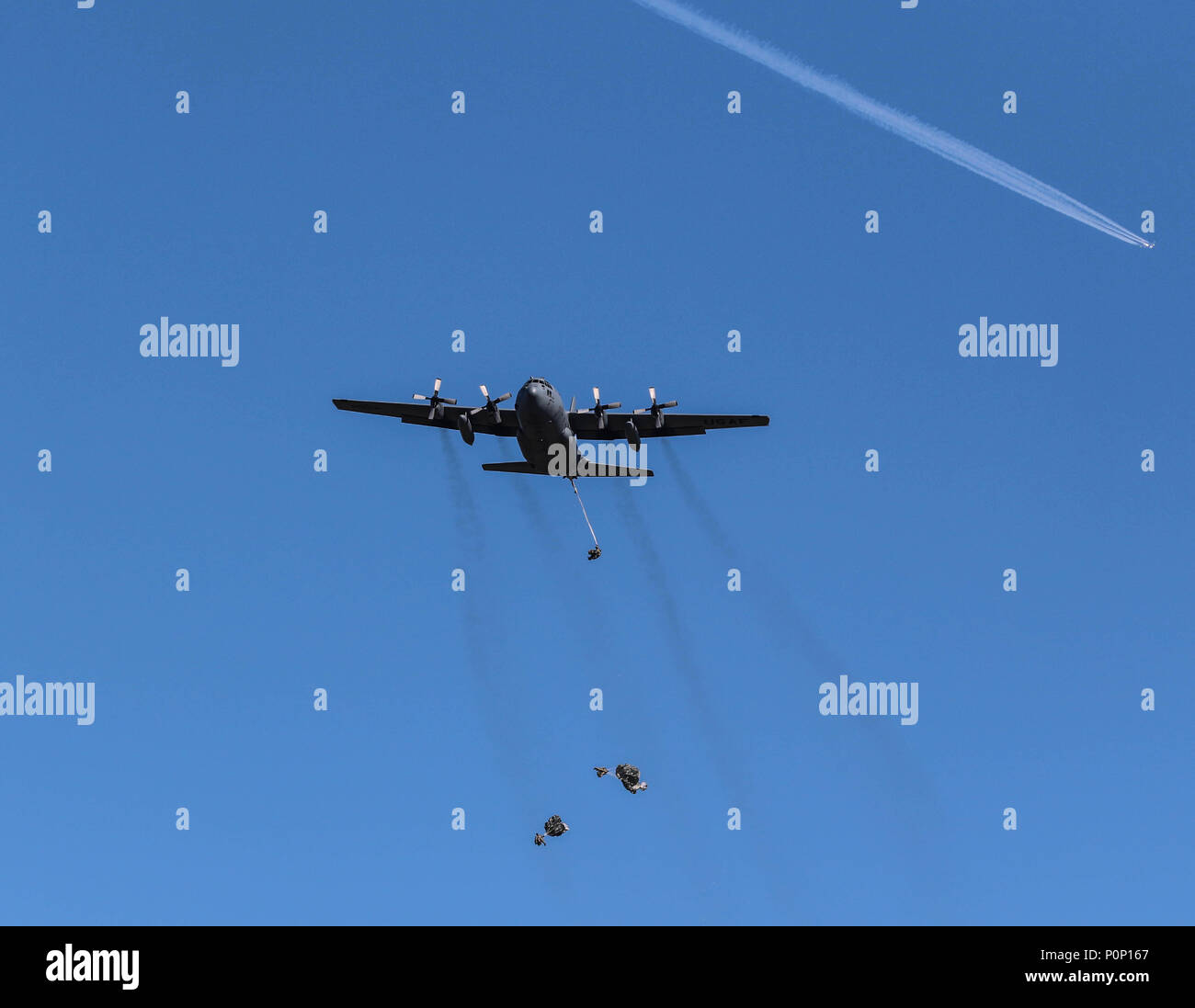 143rd airborne infantry hi-res stock photography and images - Alamy