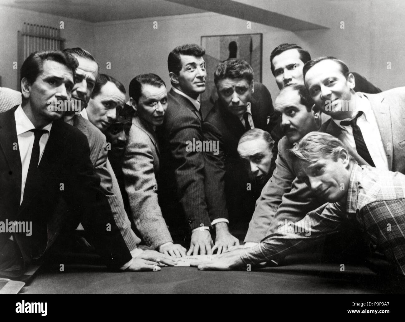 Oceans eleven 1960 dean martin hi-res stock photography and images - Alamy
