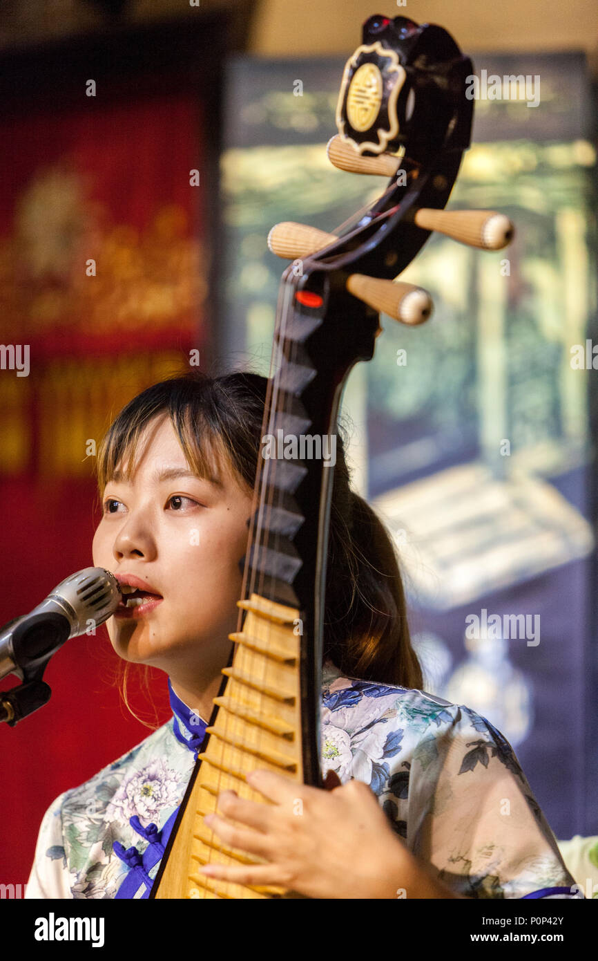 Pipa china chinese lute hi-res stock photography and images - Alamy