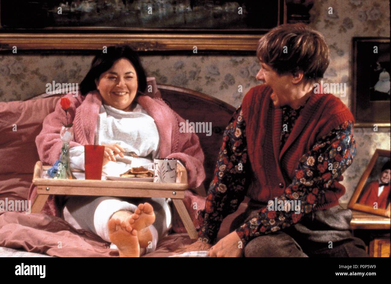 Roseanne (tv) roseanne barr hi-res stock photography and images - Alamy