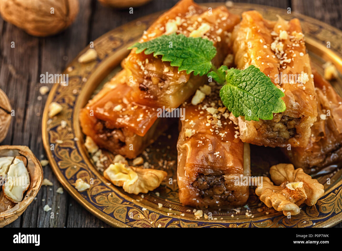 Traditional arabic dessert hi-res stock photography and images - Alamy