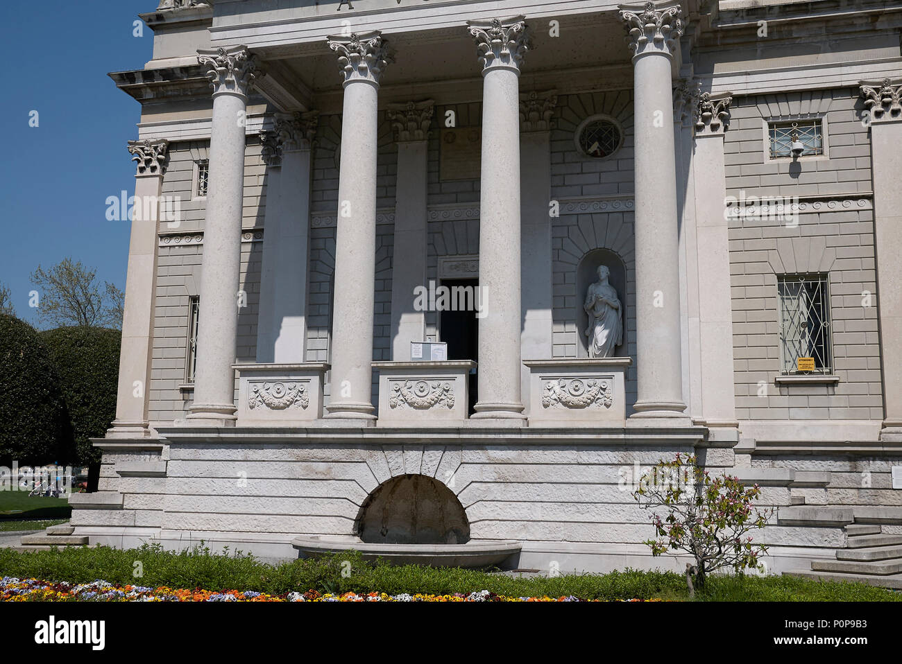 Volta temple hi-res stock photography and images - Alamy