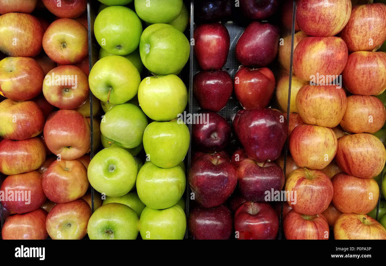 Red supermarket hi-res stock photography and images - Alamy