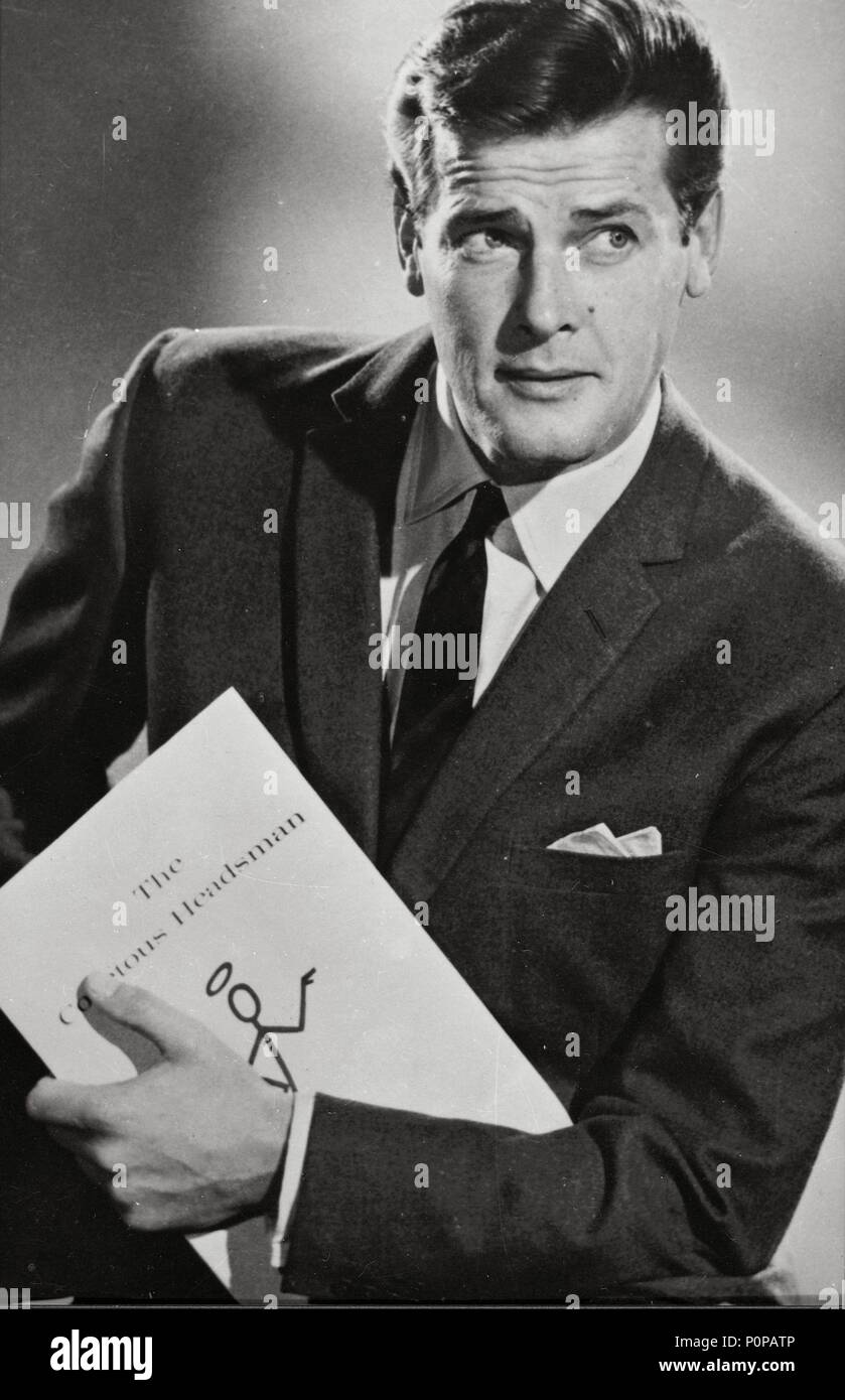 Roger moore the saint hi-res stock photography and images - Alamy