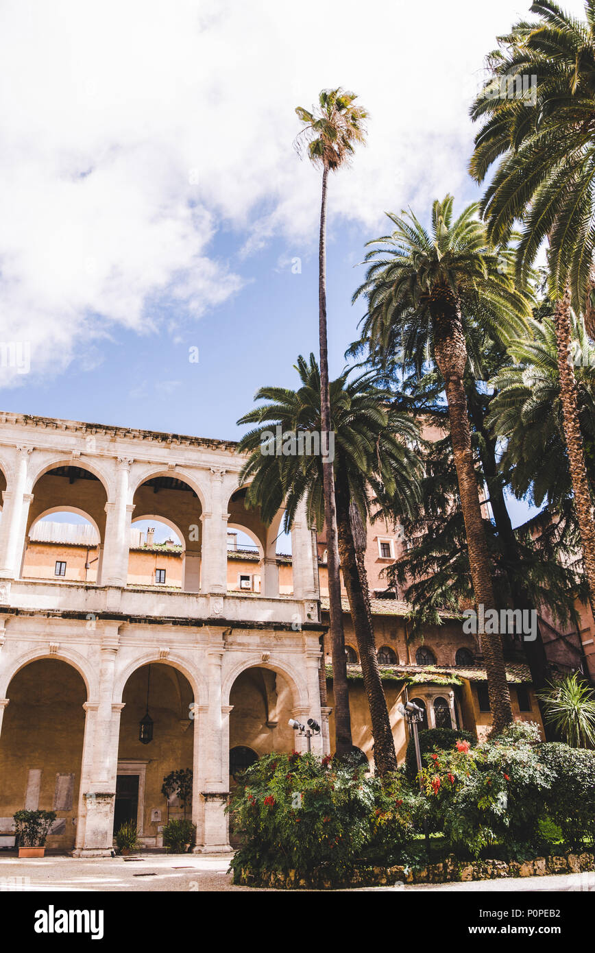 Palm trees ancient rome hi-res stock photography and images - Alamy