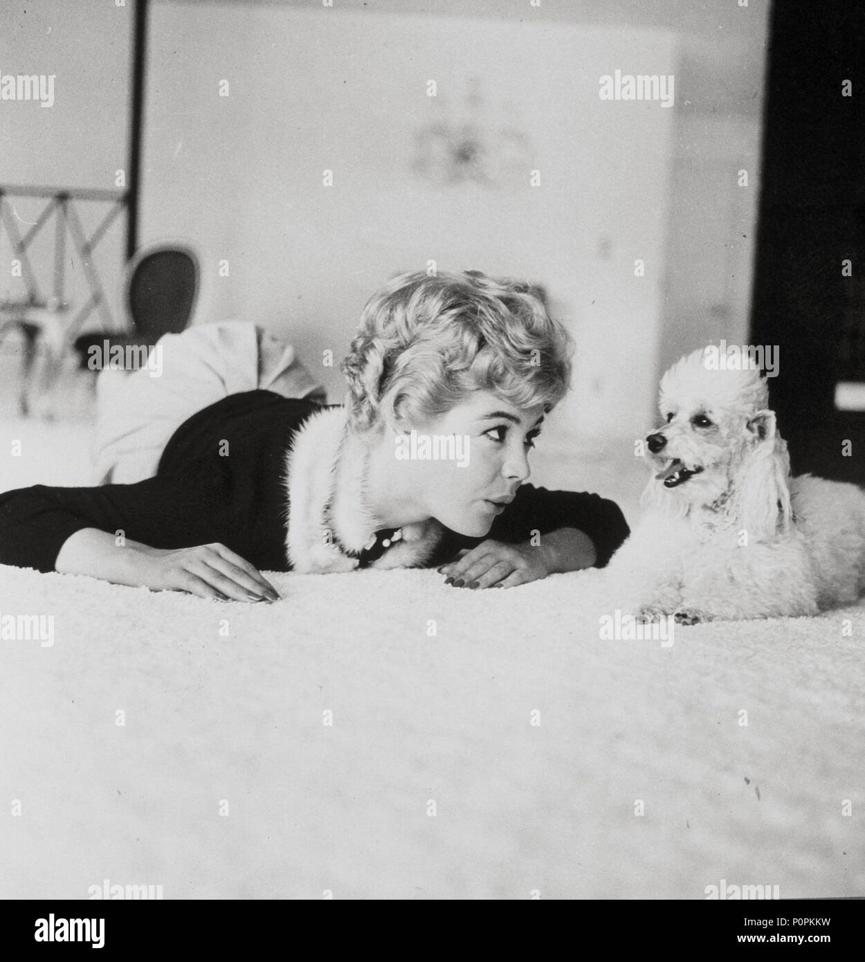 Sandra dee hi-res stock photography and images - Alamy