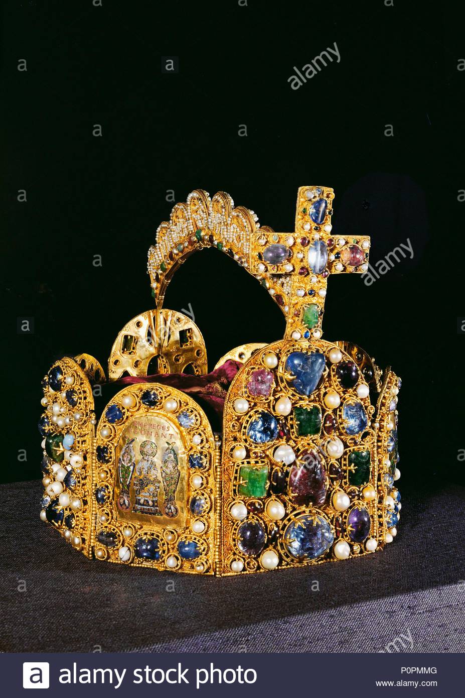 Imperial Regalia Of The Holy Roman Empire Stock Photos & Imperial ...
